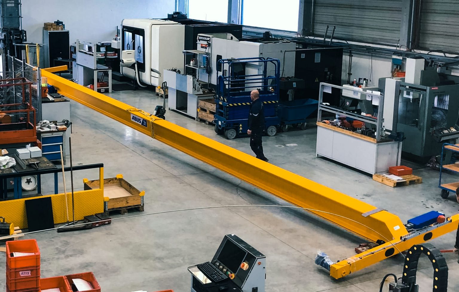 INBETRIEBNAHME NEUER HALLENKRAN